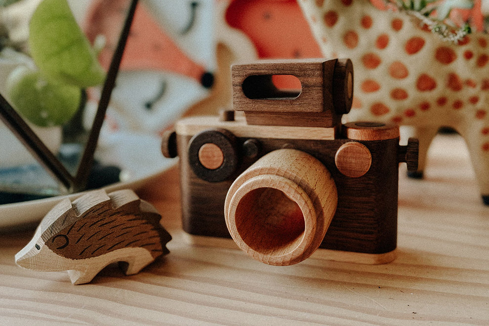 35MM Vintage Wooden Toy Camera - Walnut | Non-Toxic Montessori Toy ...
